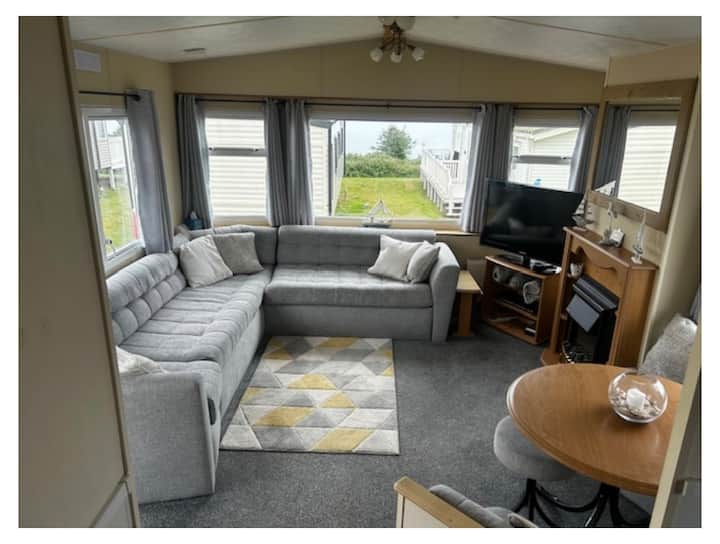 3 Bed Deluxe, Pet Friendly, Wi-fi, Sleeps 8 - Sidmouth