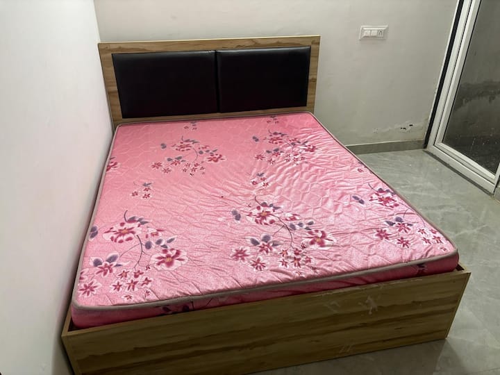 Flat For 2 Persons - Kota