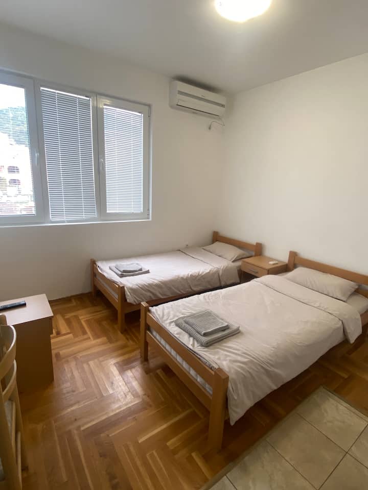 Cozy Apartment In Budva - Budva