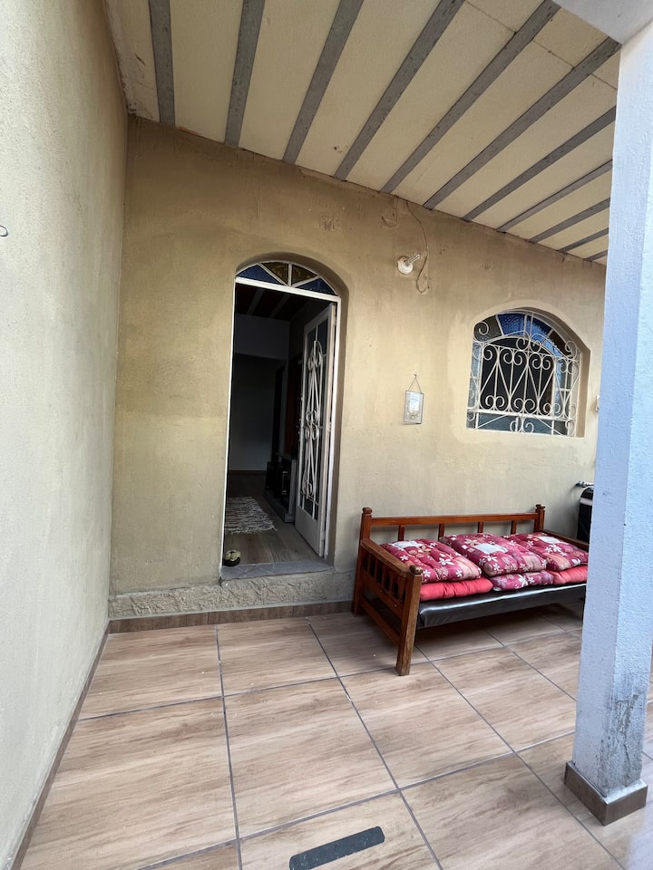 Espaço Mobiliado Completo Em Bh. - Belo Horizonte