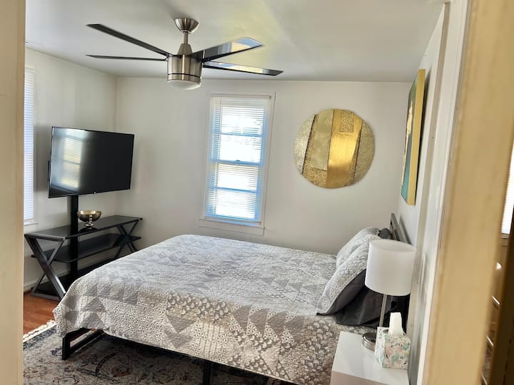 Pruitt Cottage - Florence, AL