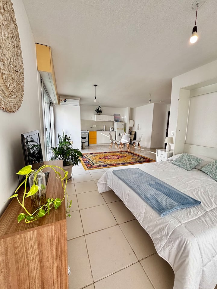 Hermoso Apartamento Con Patio. - Montevideo