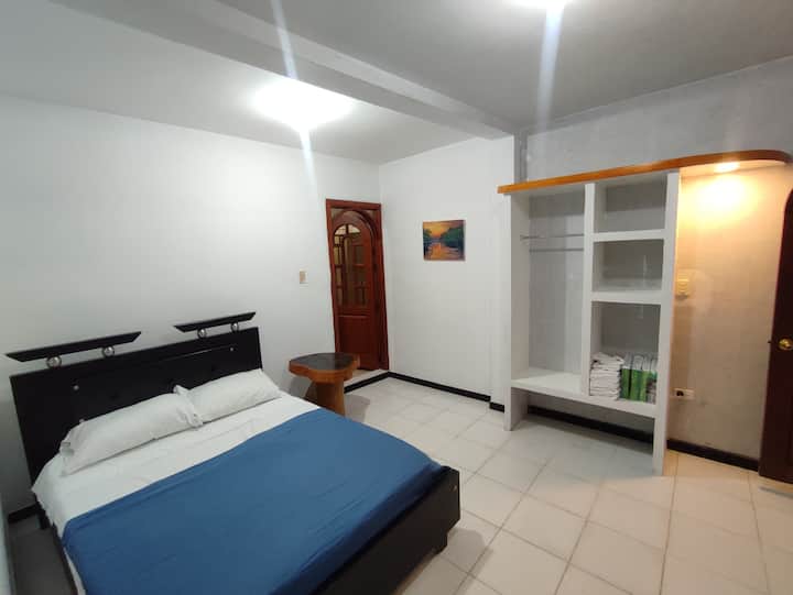 Amplia Y Elegante Habitación Doble - Leticia