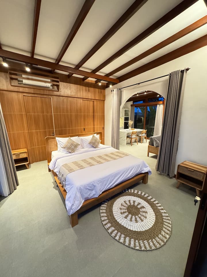 Dihka House Ditengah Persawahan - Bali