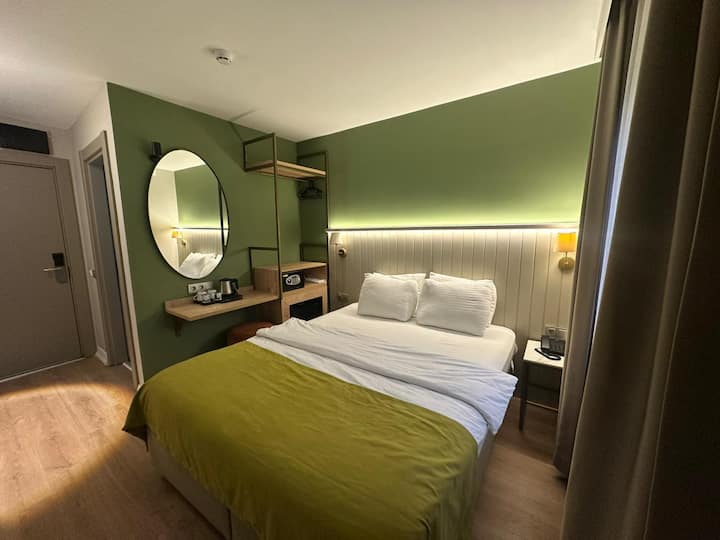 Sophisticated Lovely Little Dolittle Place In Cent - Ankara