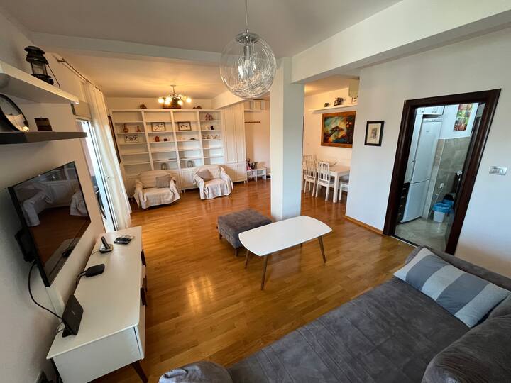 Apt 2 Terraces • 2 Baths • Garage • 5 Min Old Town - Budva