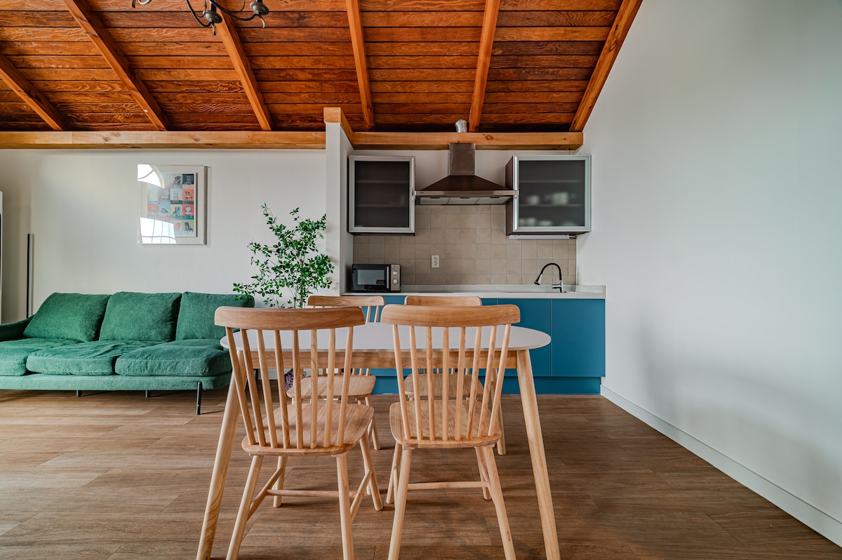 [Open Special Offer] Aewol Village, a mountain village in Jeju with a ...