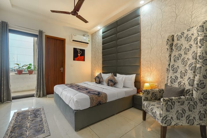 Cliff House By Aerostays - Mohali