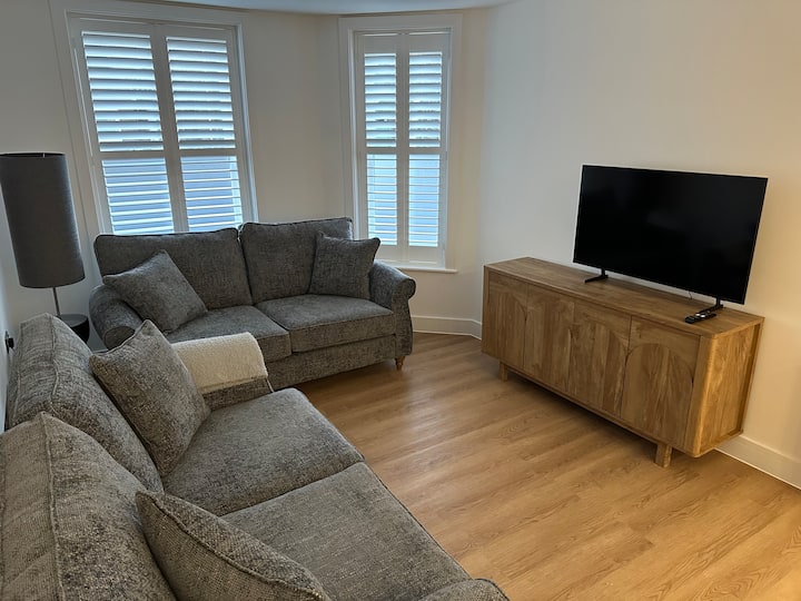 59 Whitstable
 Stylish Ground Floor Apartment - Isle of Sheppey