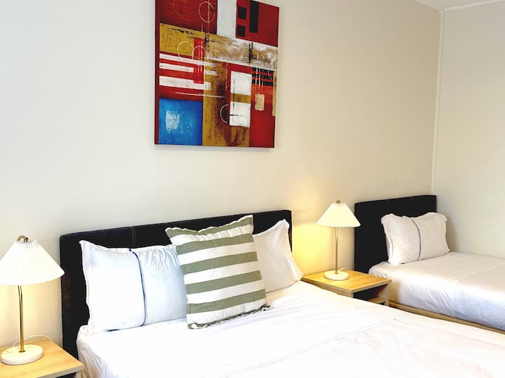 Twin Room Beach Nearby In Town Centre - 아폴로 베이