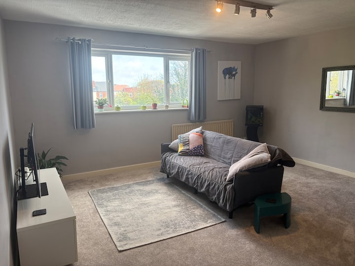 Large One Bedroom Apartment, In Ainsdale Village - Southport