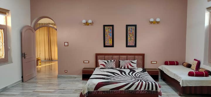 Kosmic Stays - Mathura