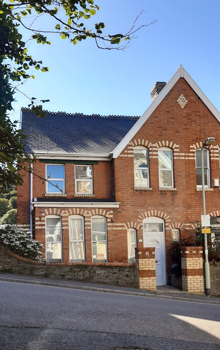 Ilfracombe Victorian House - Ilfracombe