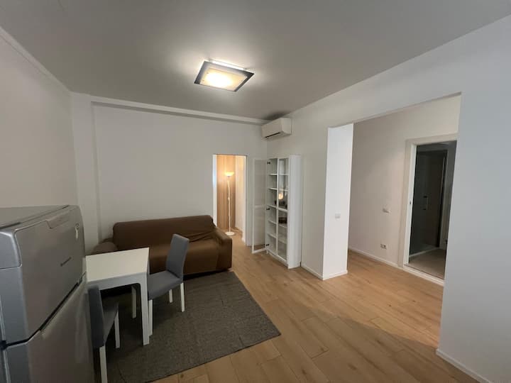 Trilocale Nuovo , Indipendente 500 Mt Mm Precotto - Monza