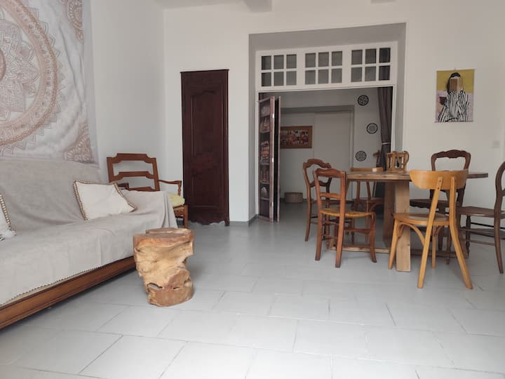 Maison De Village - Orange