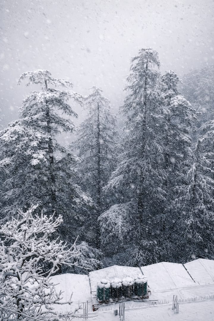 Villa In Mall Road With 180° Valley View - Shimla