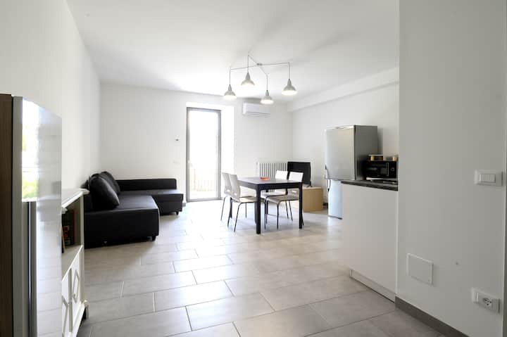 Casa Ohana App. Nuovo ,Centro Storico, Vista Lago - Moniga del Garda