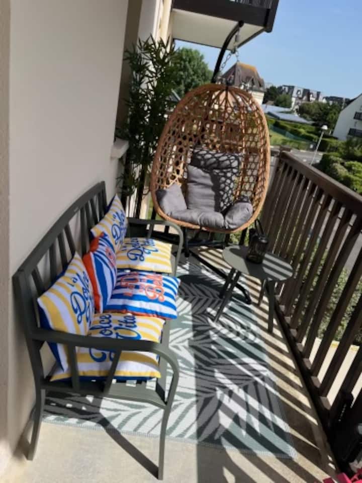 Cabourg Plage - 2 Chambres, Balcon, Parking Privé - Cabourg