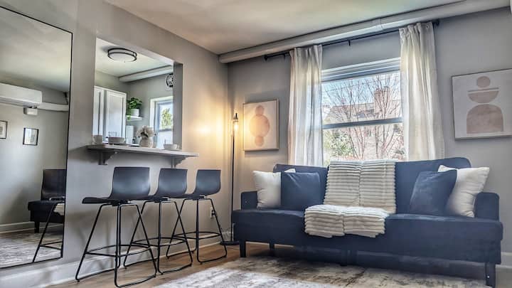 Stylish & Cozy #4 • 8 Mins To Dca & Washington Dc! - Alexandria, VA