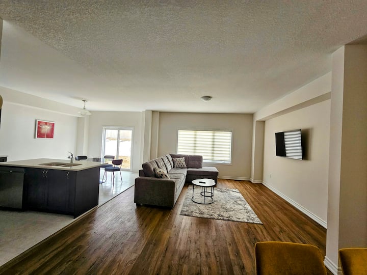 Muskoka Luxury Charming  Cottage 4br 2.5 Bath - Gravenhurst
