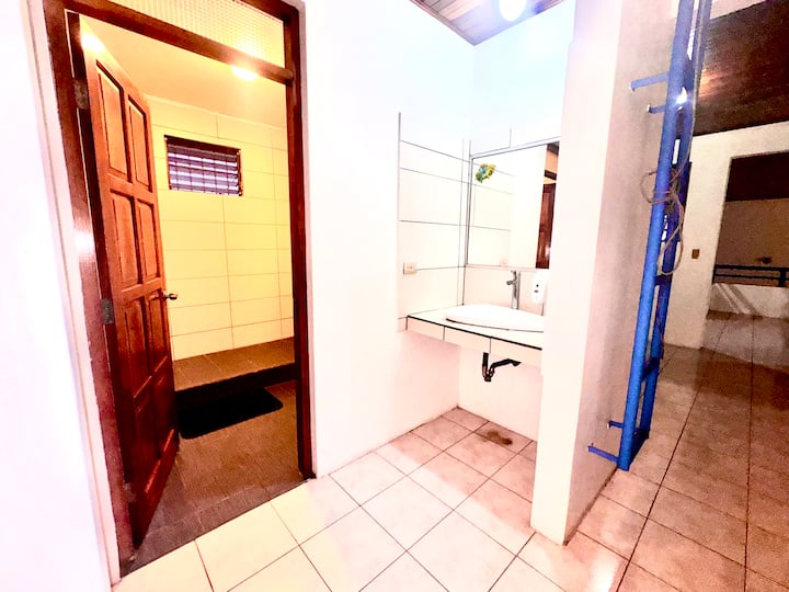 Hostal La Perla - Puntarenas