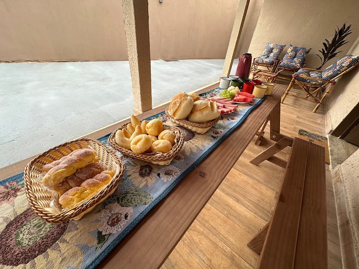 Casa Térrea Espaçosa E Acessível/ideal Para Grupos - Goiânia