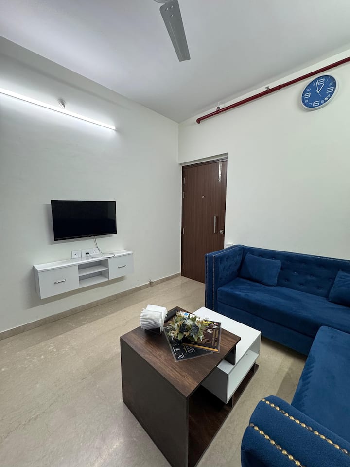 Cozy 1 Bhk Flat Near, Nesco - Mumbai