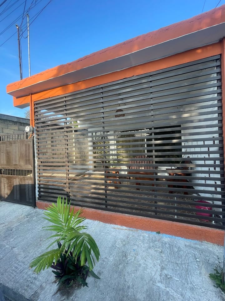 Casa Familiar Completa En Buena Zona Céntrica - Mérida