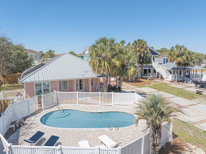 Spacious 3 Bed Home With Pool In Destin - 德斯坦