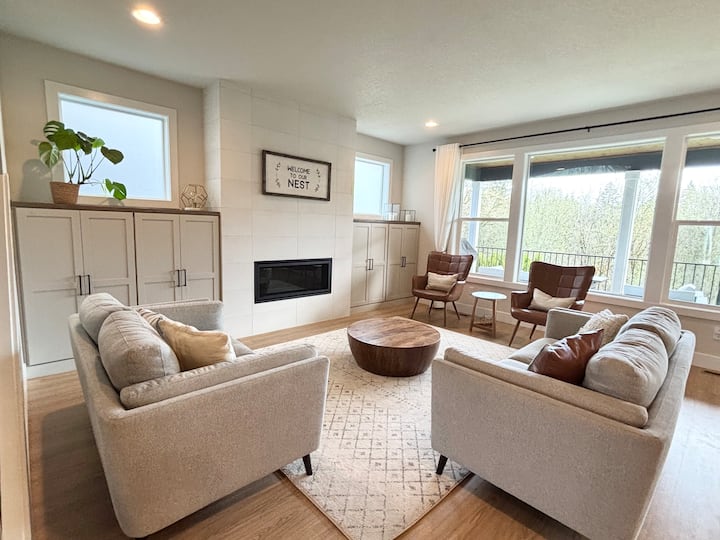 Bright & Beautiful In Ridgefield - Paradise Point State Park, Ridgefield