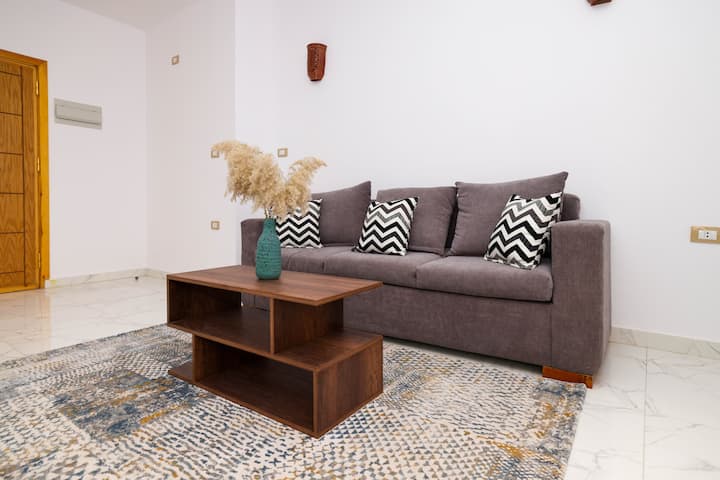 Quiet 2br Apartment In Luxor - Lúxor