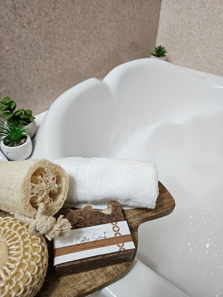 Curby 2-bedroom Apartment. Relax And Enjoy - Greater Napanee