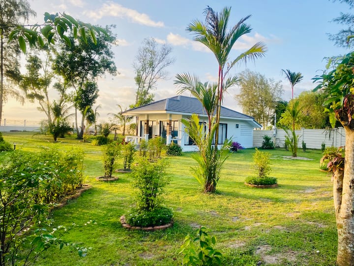 Fuengfah Villa  Sea Views - Thailand