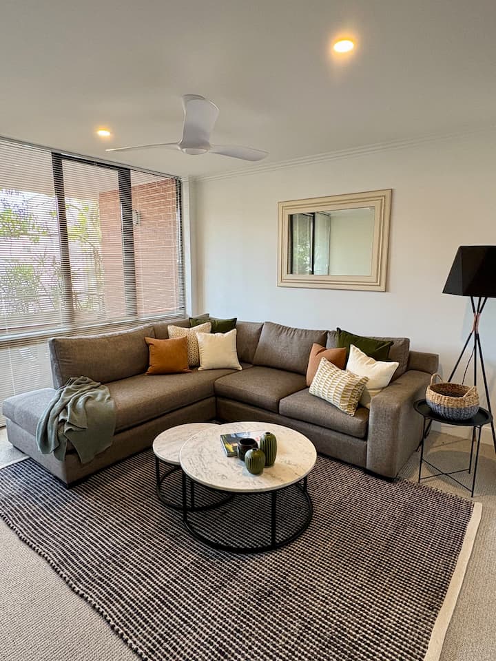 Central Mosman 1br With Parking - North Sydney