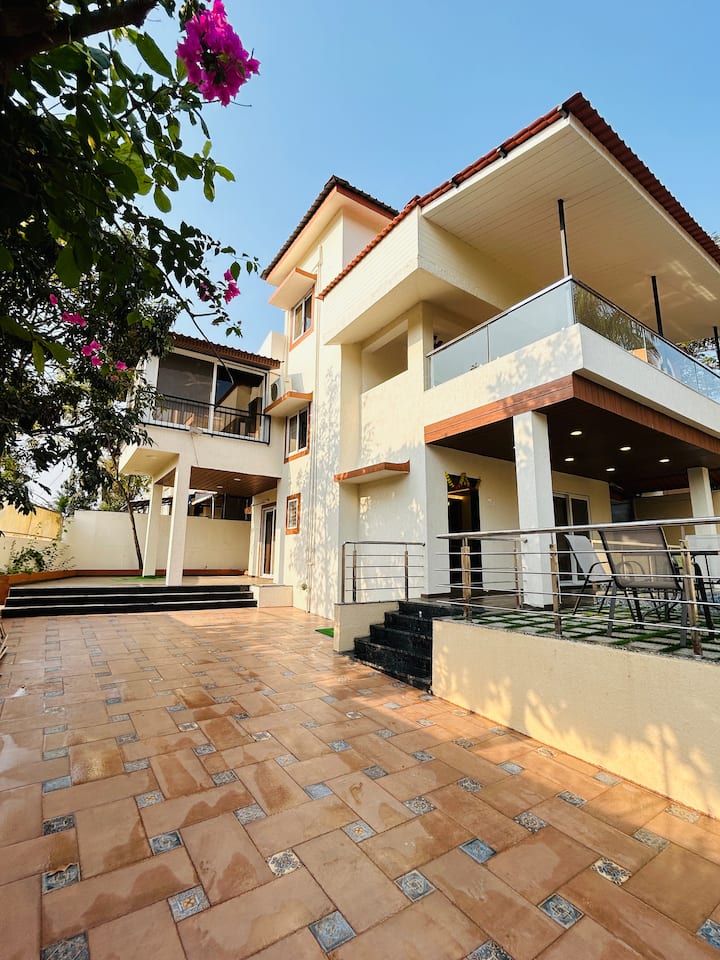 4bhk Villa With Pool - Lonavla