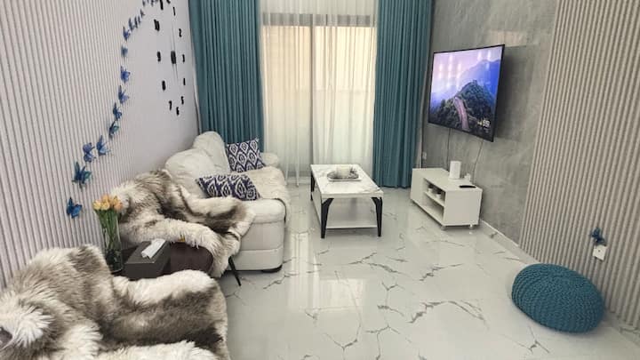 Top Rated | Marvellous 1 Bedroom In Emirates City - Ajman