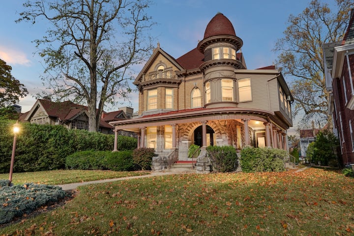 Grandiose Luxé Stay In Westend - Allentown, PA