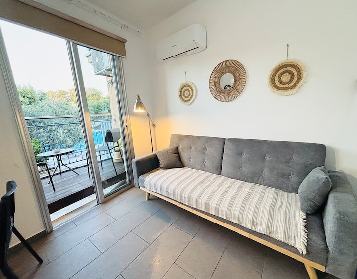 Modern Apt In Paphos Port -Pool & 50m To The Sea - パフォス