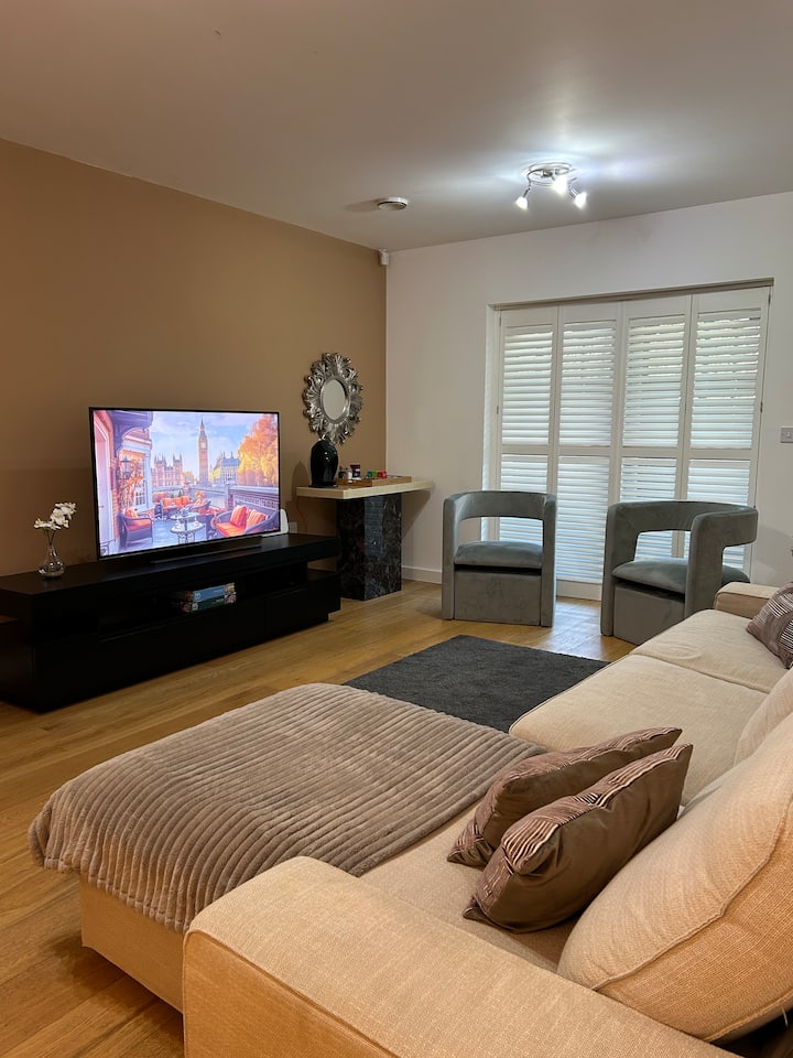 Modern 2-bedroom Flat Near Wembley/self Check-in. - Harrow