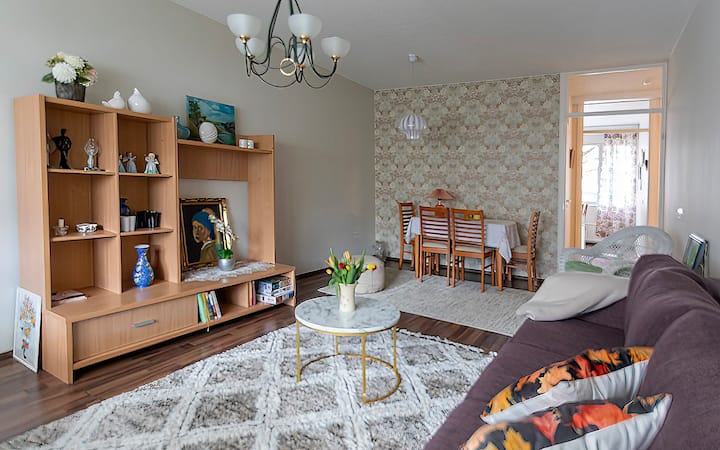 Rauhallisessa Talossa Todella Siisti  2h + Keittiö - Naantali