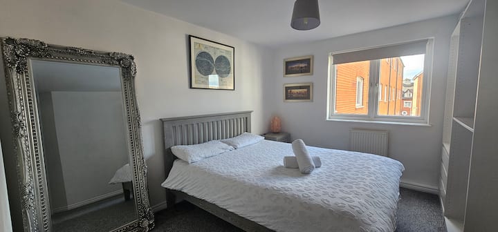 Perfect For Wmc, Principality & Cardiff Castle - Barry