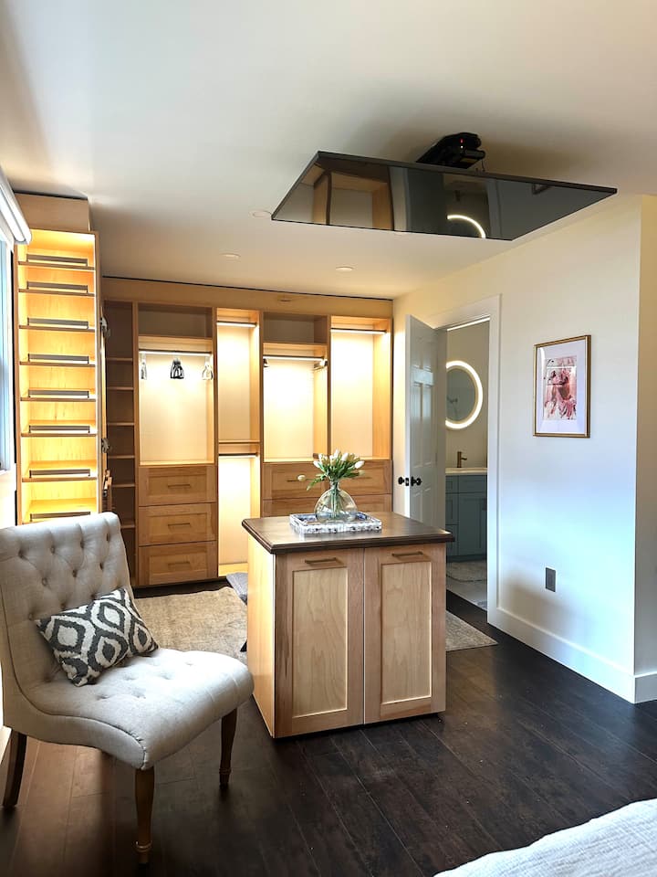 Master Suite On Waverly - Potsdam, NY