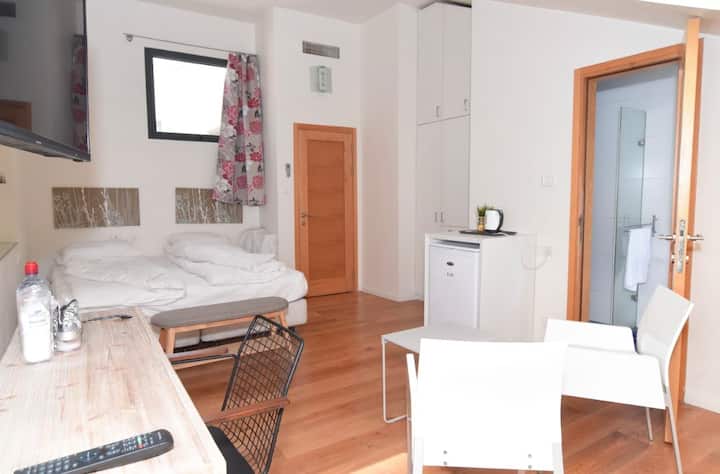 פנינה במרכז נחלאות - Jerusalem