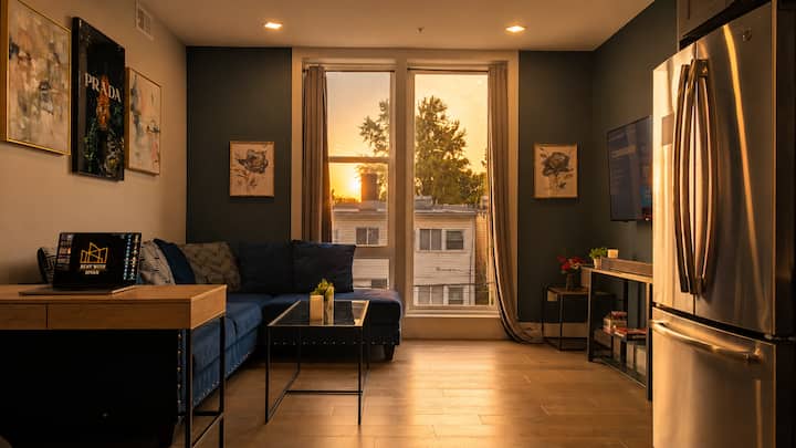 H Street Executive Monthly |. King Bed + Gym Dc - Washington, D.C.