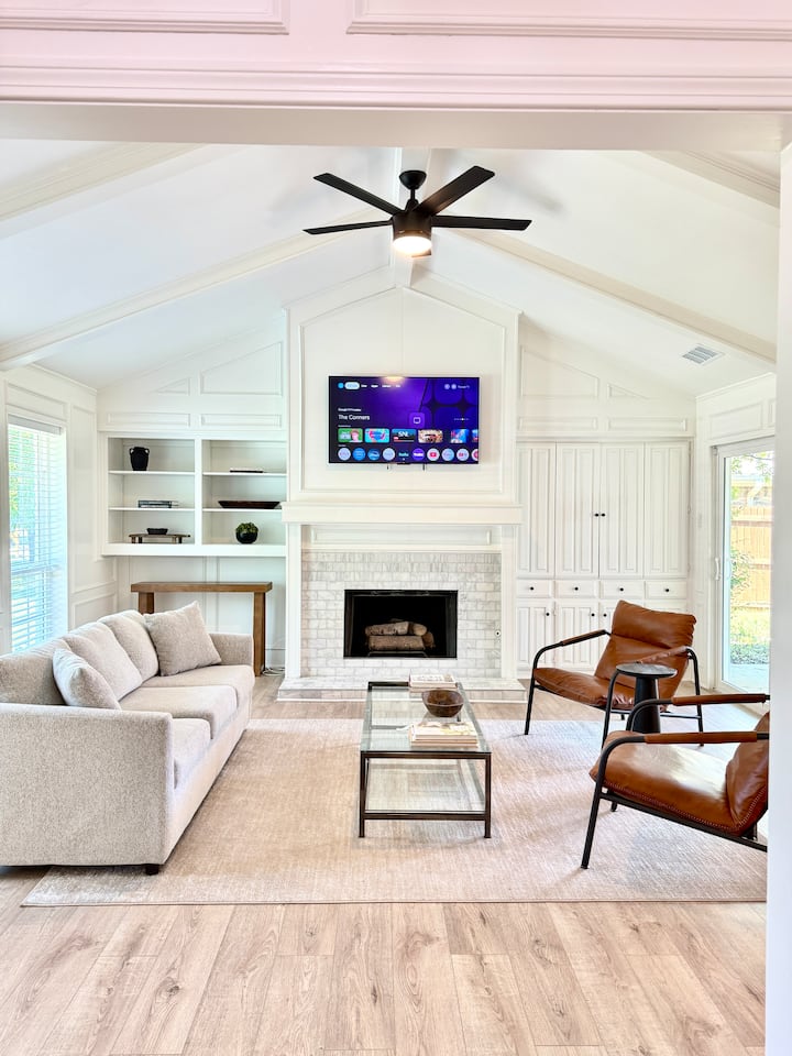 Spacious 4bd/2ba Modern Home In Plano - プレイノ, TX