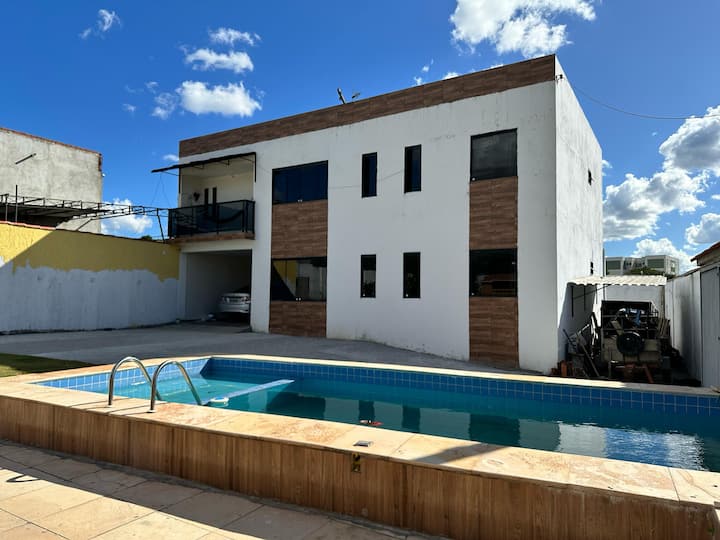 Refúgio Espaçoso Em Garanhuns | Casa C/ Piscina - São João