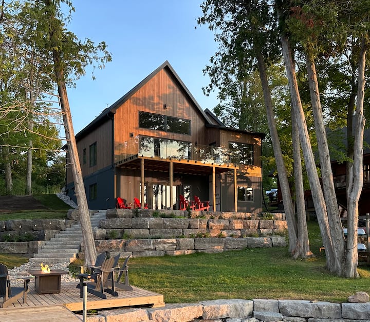 Maplewood Hideaway - カナダ ピーターバラ