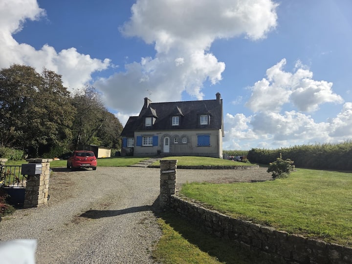 Un Havre De Paix Au Cœur De La Campagne - Landerneau