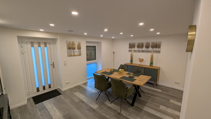 Neuwertige Einliegerwohnung *Top*! Wallbox A. A. - Königsbrunn