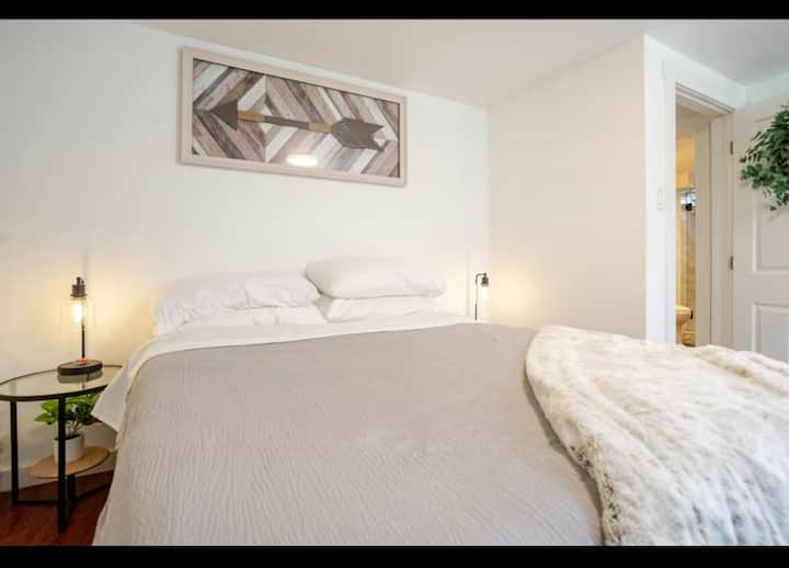 Basement Suite In Proctor - Tacoma, WA